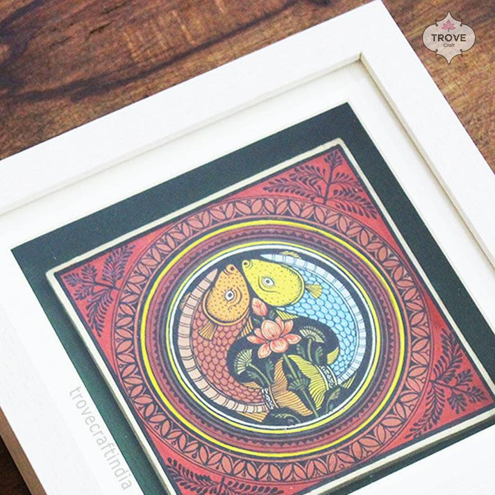 Box Frame Hand-painted Pattachitra - Fish – Trove Craft India