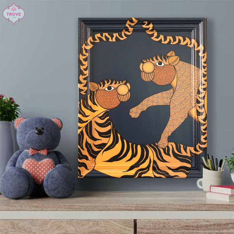 19" Gond Tiger Folk Art Infinity Frame – Trove Craft India